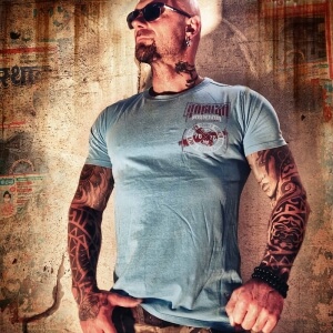 Köp Boxing Tee, malibu blue, Yakuza | Sportgymbutiken.se